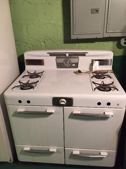 Huge 2 Flat in Chicago, full basement, garage... starts on 3/4/2016