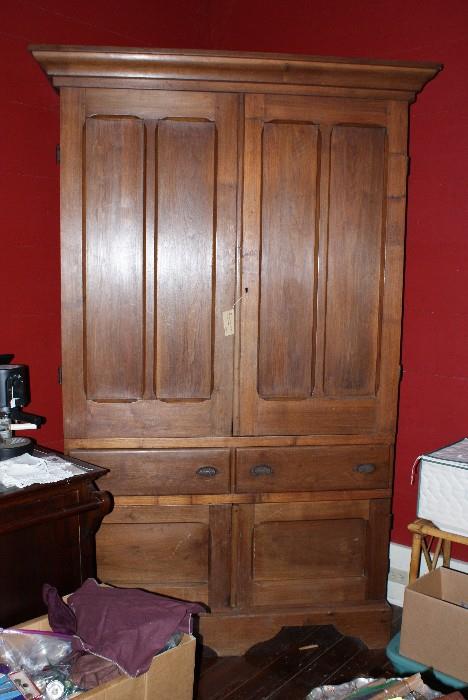 Liberty Hall Estate Sale in Americus, GA starts on 6/2/2016