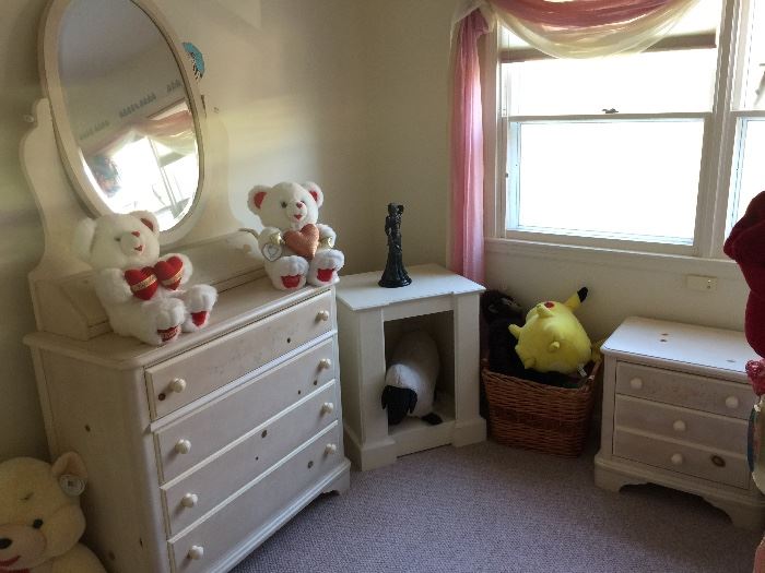 THE DEL DUNMIRE ESTATE SALE - PENCE ESTATE SALES starts on 11/11/2016