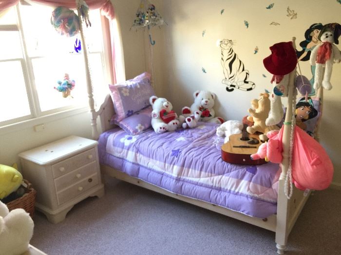 THE DEL DUNMIRE ESTATE SALE - PENCE ESTATE SALES starts on 11/11/2016