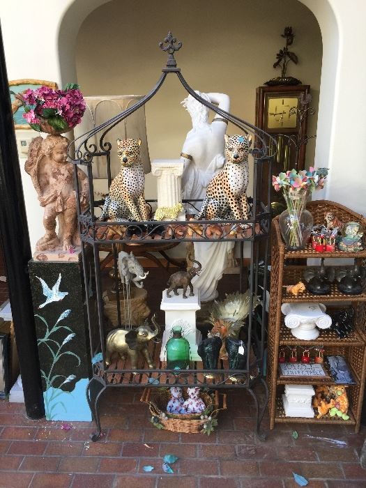 THE DEL DUNMIRE ESTATE SALE - PENCE ESTATE SALES starts on 11/11/2016