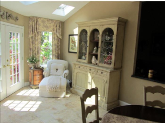 Estate Sale with Antiques in Freehold, NJ starts on 4/23/2017