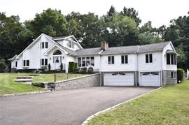 Weston, CT Estate Sales Around 06883