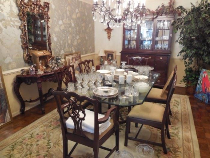 DIVINE FINDS ESTATE SALE IN AUGUSTA starts on 11/10/2017