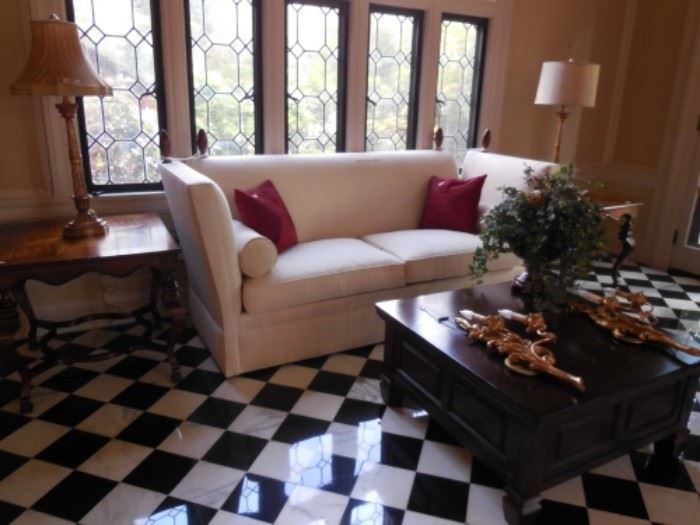 DIVINE FINDS ESTATE SALE IN AUGUSTA starts on 7/13/2018