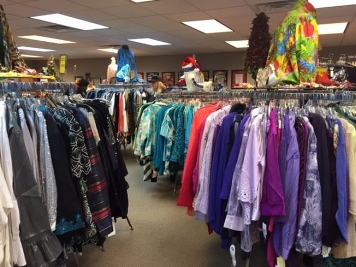 HUGE ESTATE SALE - LAST DAY - JULY 27 -... starts on 7/27/2019