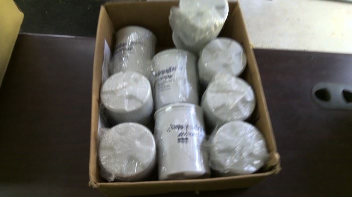 9 NEW OIL FILTERS PARKER INTERCEPTOR, PART#... starts on 9/22/2020