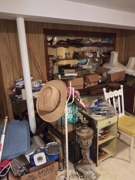 Vintage Estate Sale in Elmhurst, IL starts on 6/26/2021