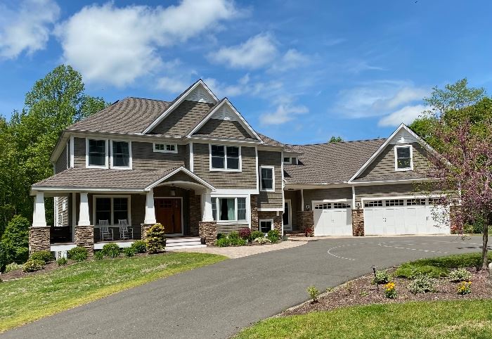 Wonderful Estate Sale in Middlebury, CT starts on 5/27/2022