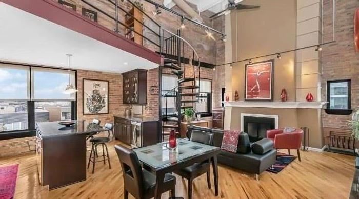 Fabulous Downtown Chicago Loft ONLINE Estate Sale! starts on 9/23/2022