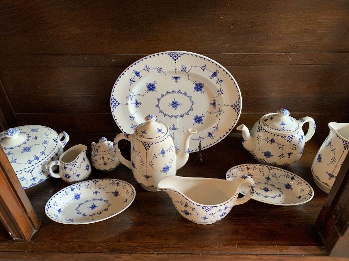 WOW! Lindsay Lane South - Military, Pottery,... starts on 9/15/2022