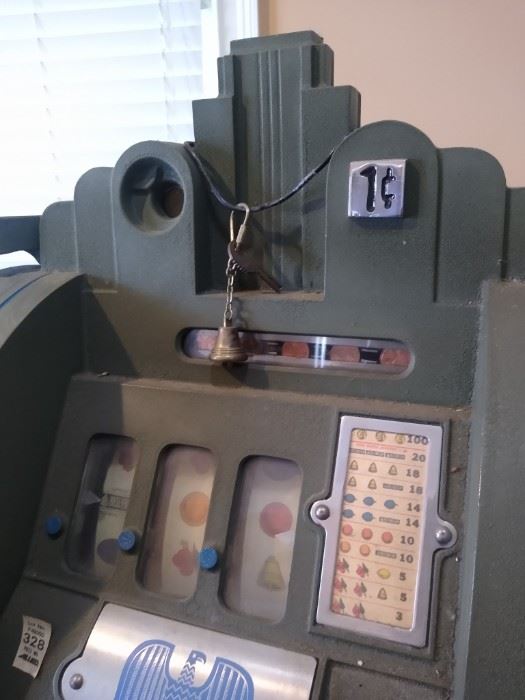 50% off Juke box - Slot machine-signed collectable... starts on 11/11/2022