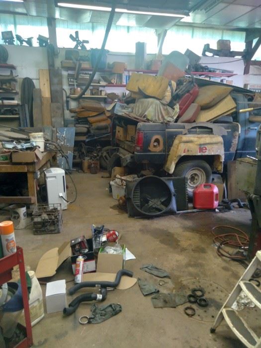 JUNKYARD PICKERS SALE in Wonder Lake, IL starts on 9/24/2022