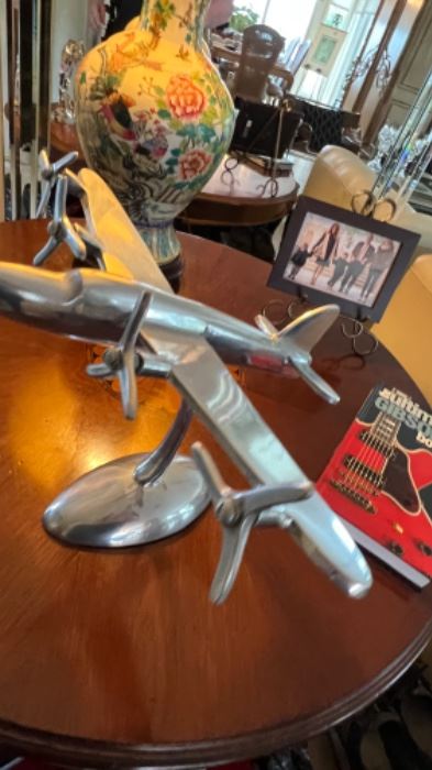 High End Auction Staten Island WATERFRONT! starts on 10/8/2022