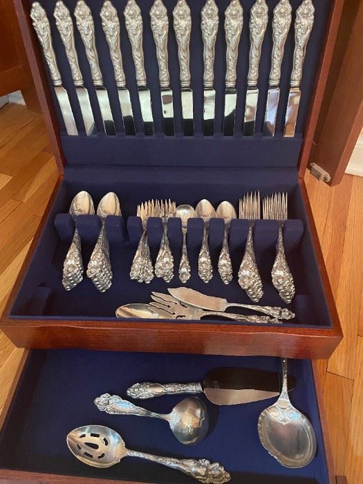 RECYCLED TREASURES- FANCY IN FRANKLIN LAKES starts on 10/20/2022