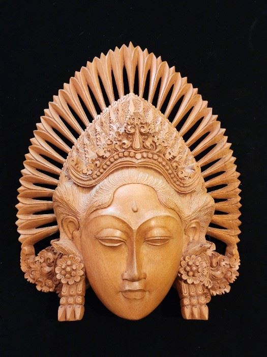 ART & FINE JEWELRY by JASON ADAMS & KIKO... starts on 11/3/2022