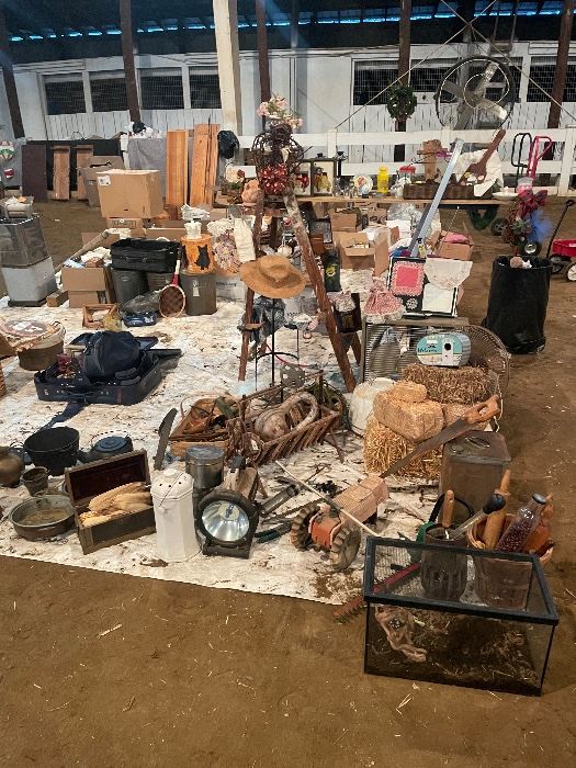 Baker Barn Sale in Goodlettsville, TN starts on 12/9/2022