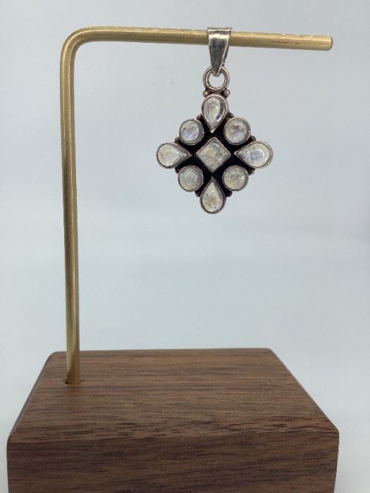 Holiday Gems and Jewels in Monument, CO starts on 12/7/2022