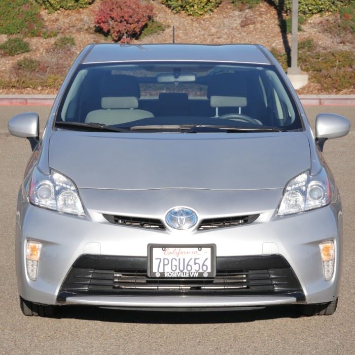 Estate auction with Toyota Prius + racks... starts on 12/10/2022