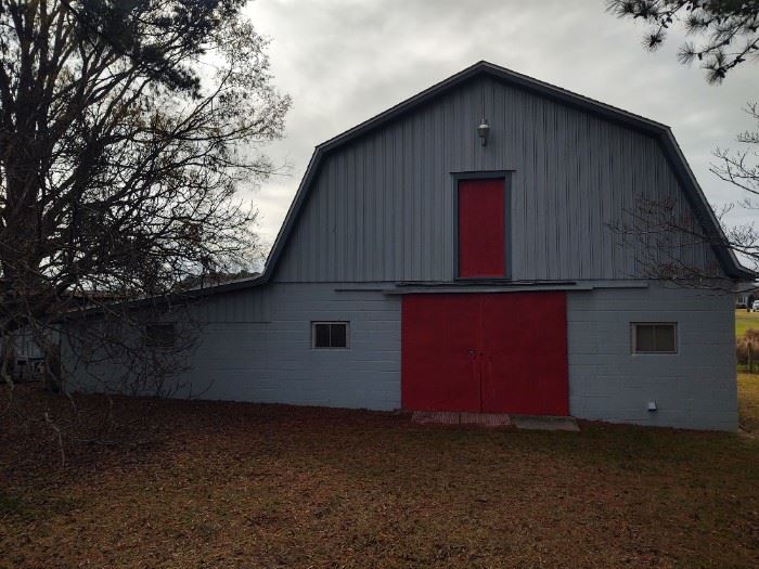 Giant Old Barn Farm Time Capsule Estate Tag Sale starts on 1/14/2023