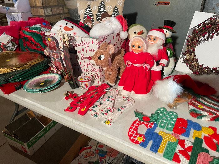 WOW! Great Liquidation with PRE-SALE starts on 12/15/2022