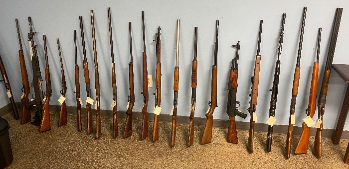 60-70 GUNS / FIREARMS / NO CHECKS AT ALL starts on 1/14/2023