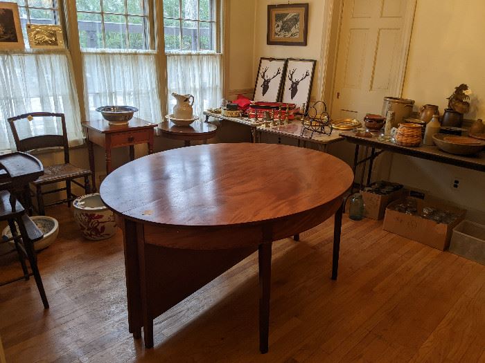 Edmunds Family Estate Sale in Ypsilanti, MI starts on 12/16/2022