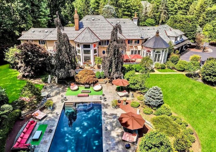 Beautiful Colts Neck Mansion Estate Sale... starts on 1/14/2023