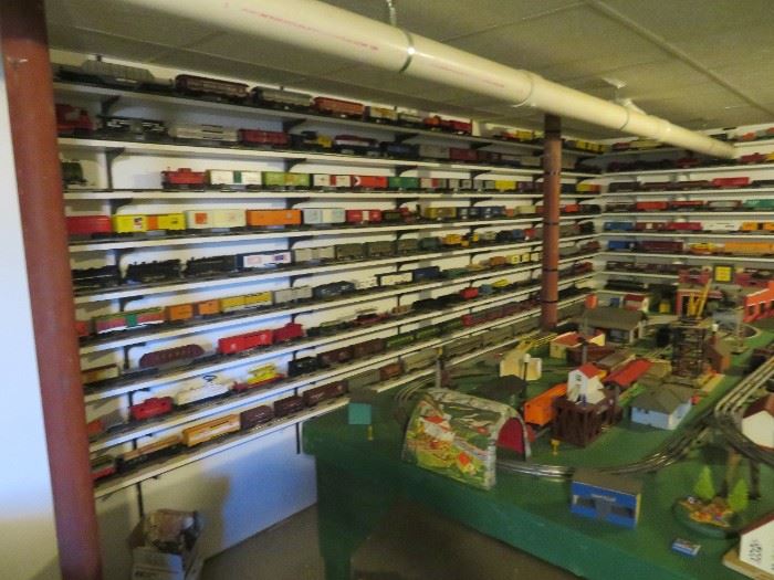 Lionel Toy Train Auction in Walpole, MA starts on 1/15/2023