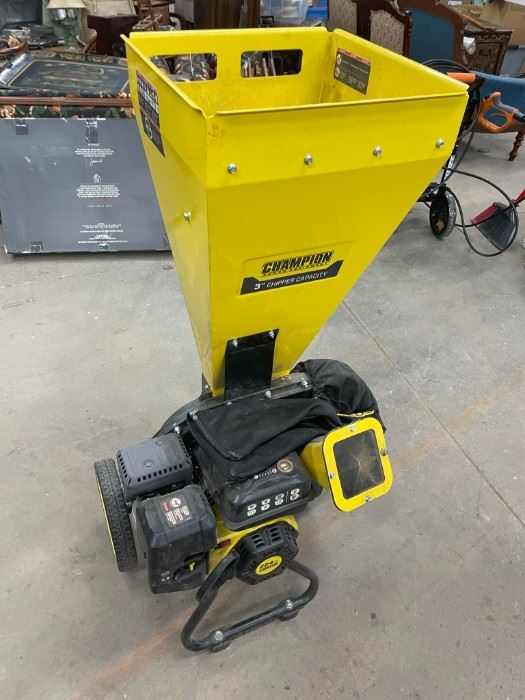 NEO Online Auctions - High Quality Outdoor... starts on 1/10/2023