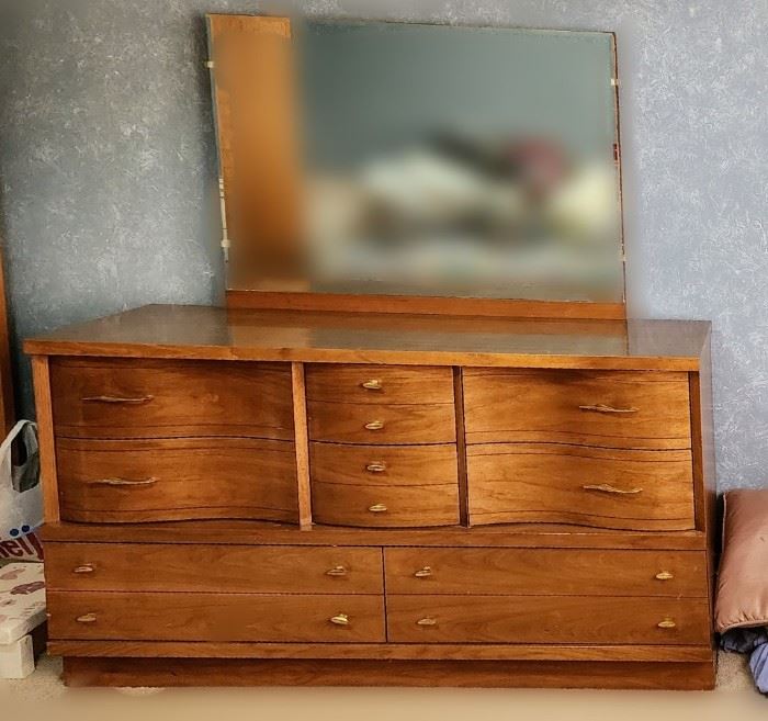 Byron Center Condo Sale-packed with items starts on 2/17/2023