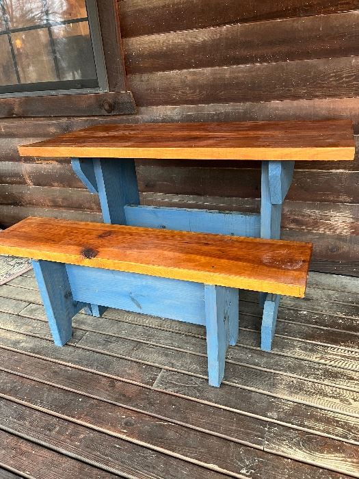 CTBids - Country Log Cabin Vintage and More... starts on 2/24/2023