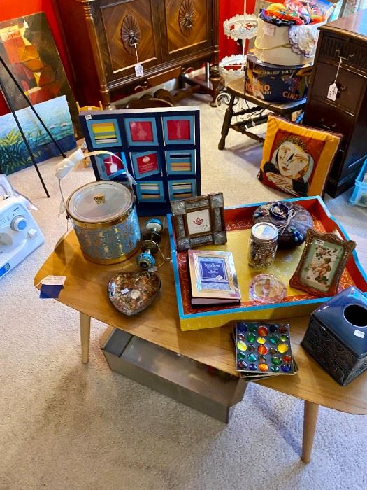 Antiques & Collectibles Estate Sale!!!!! starts on 4/20/2023
