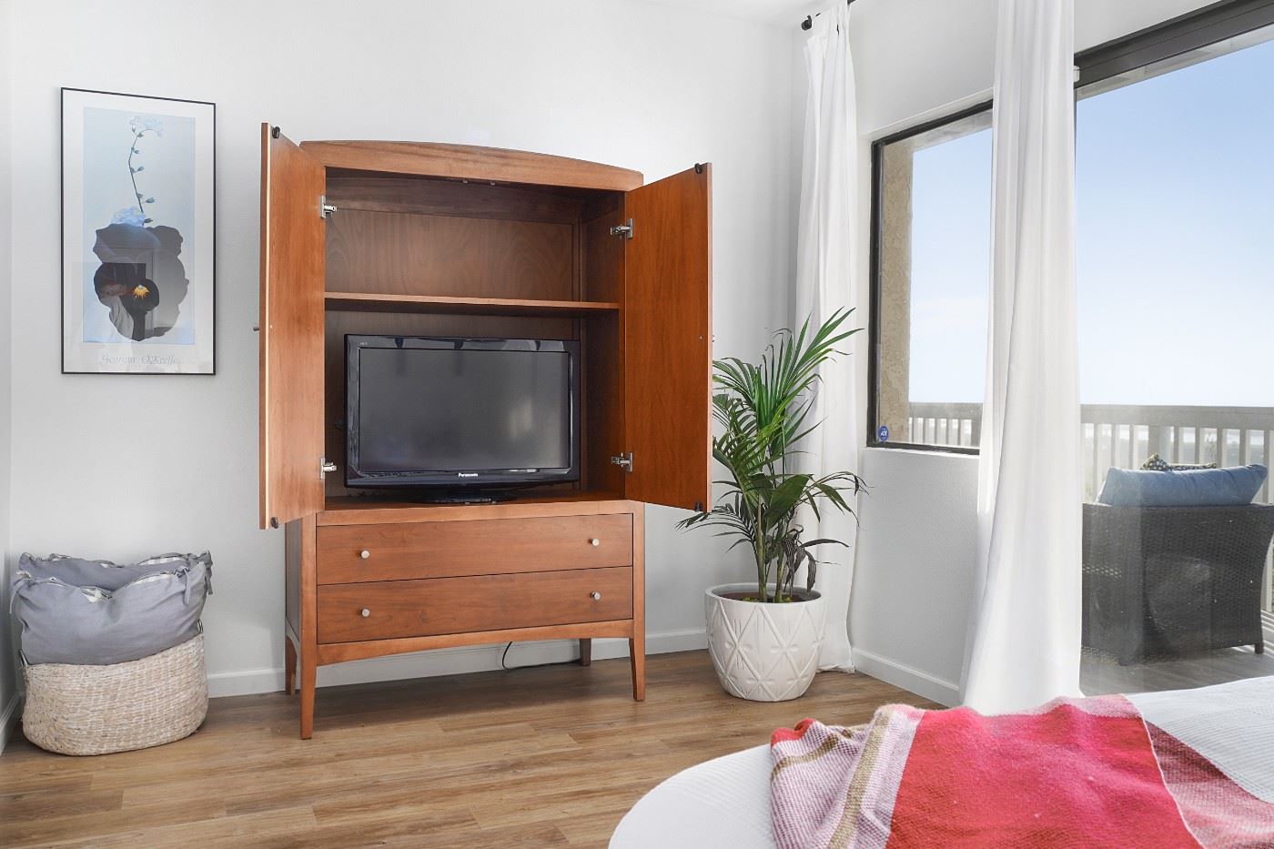 Luxury Airbnb Closeout Sale in Playa Del Rey, CA starts on 4/22/2023