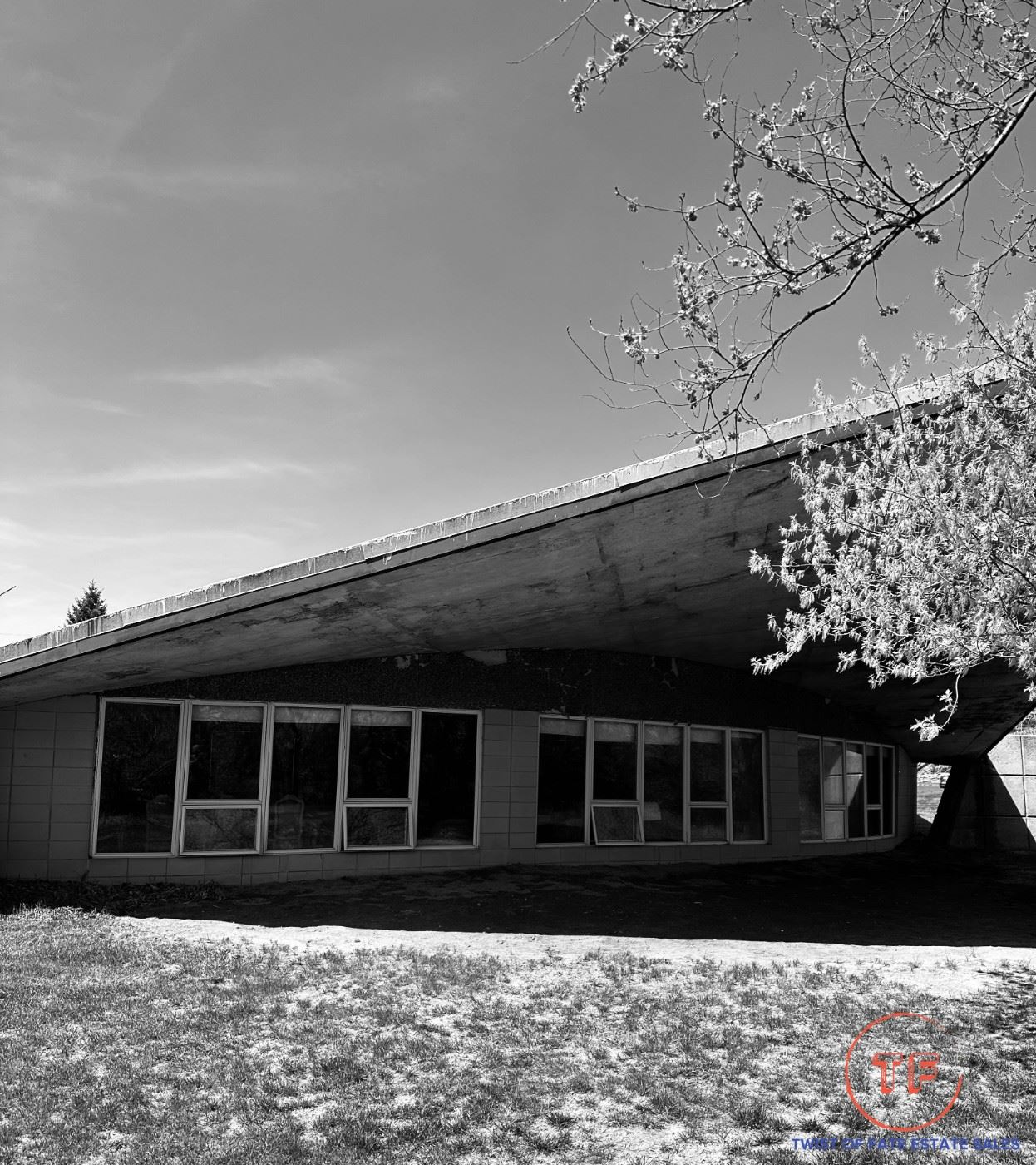 THE MCM FLYING NUN HOUSE ESTATE SALE Starts On 5 5 2023 the-mcm-flying-nun-house-estate-sale-starts-on-5-5-2023
