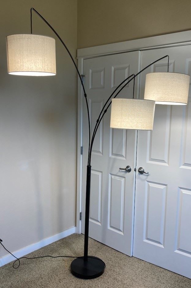 Machias Mansion in Snohomish, WA starts on 5/1/2023