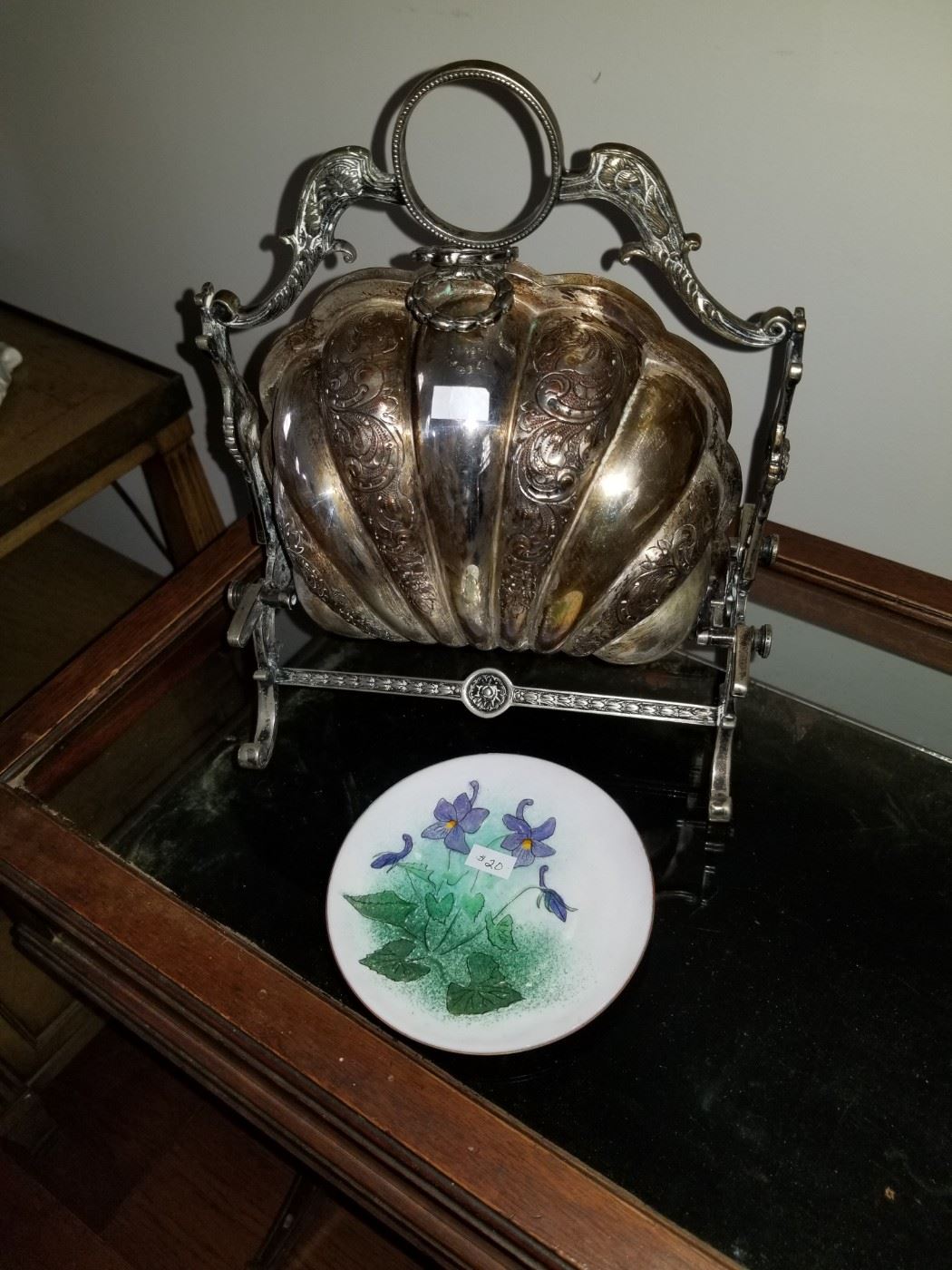 INTERESTING estate sale in Ferrysburg, MI starts on 5/10/2023