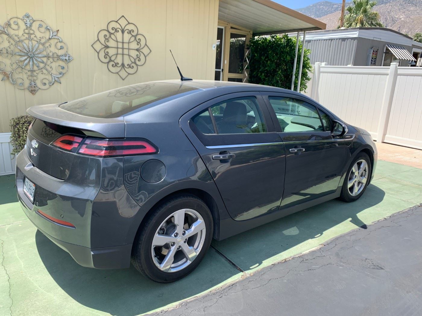 Estate Sale in Palm Springs, CA starts on 5/18/2023