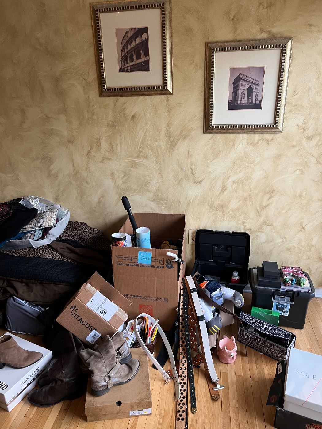 Caryn & Myles estate sale! in Bridgewater, NJ starts on 5/26/2023