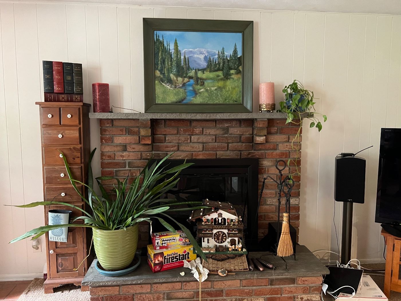 ESTATE SALE BY COLLEEN in Fairport, NY starts on 6/16/2023