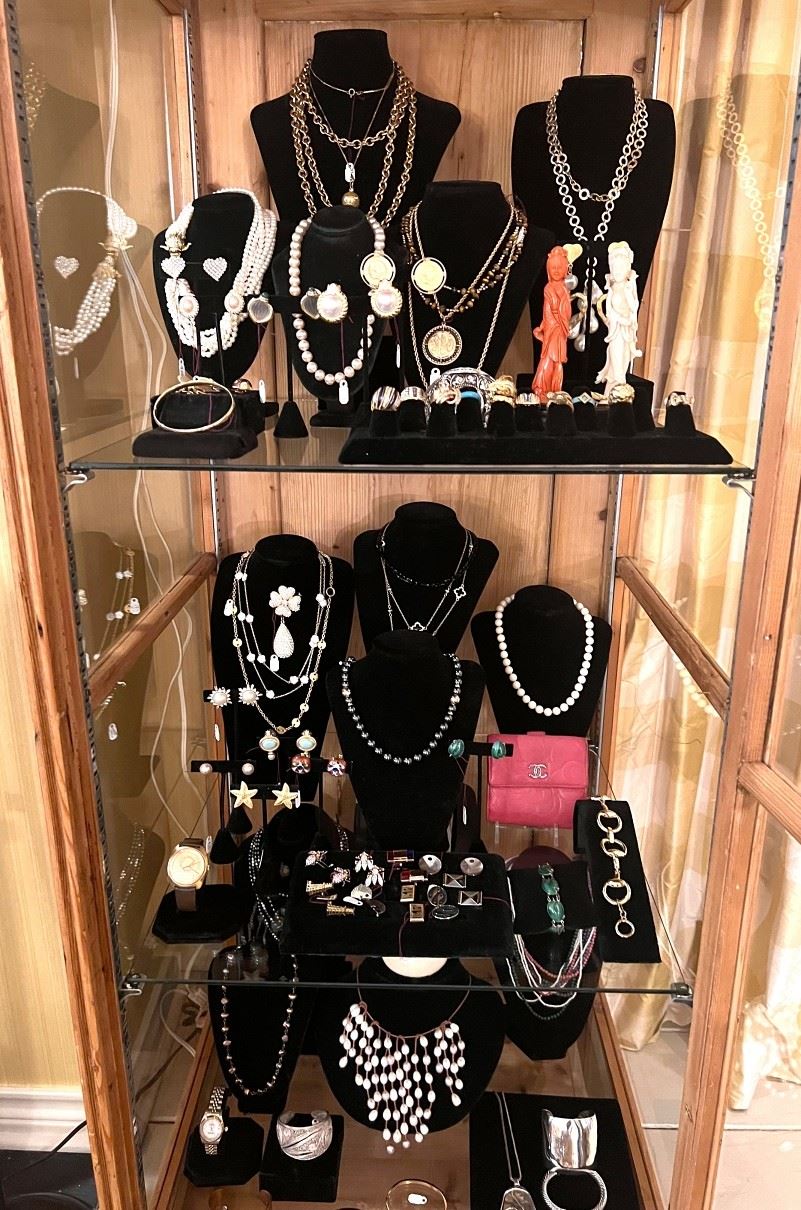 JANELLE STONE ESTATE SALE! UNIVERSITY PARK! starts on 6/16/2023