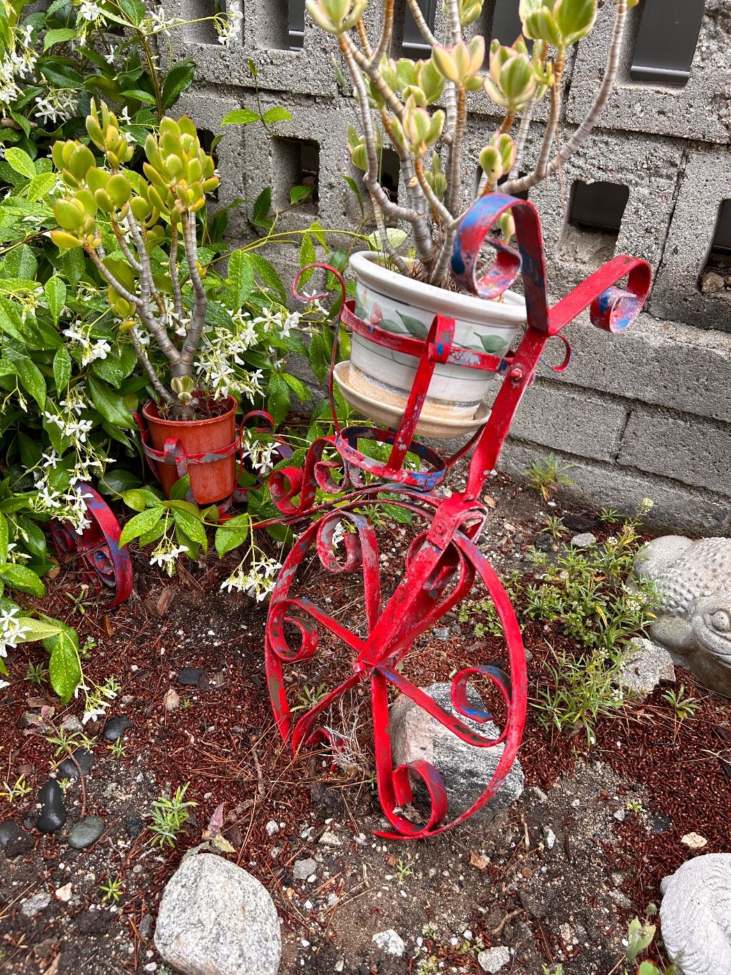 Digger Sale in La Crescenta | Collectibles,... starts on 6/10/2023