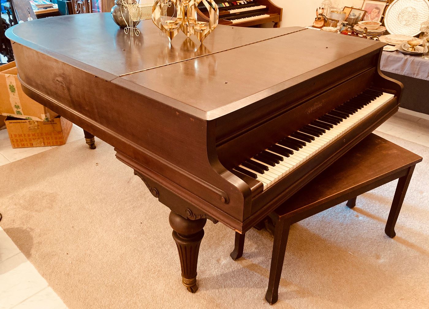 CoMo Estate Sales - Country Club Villa Sale starts on 6/16/2023