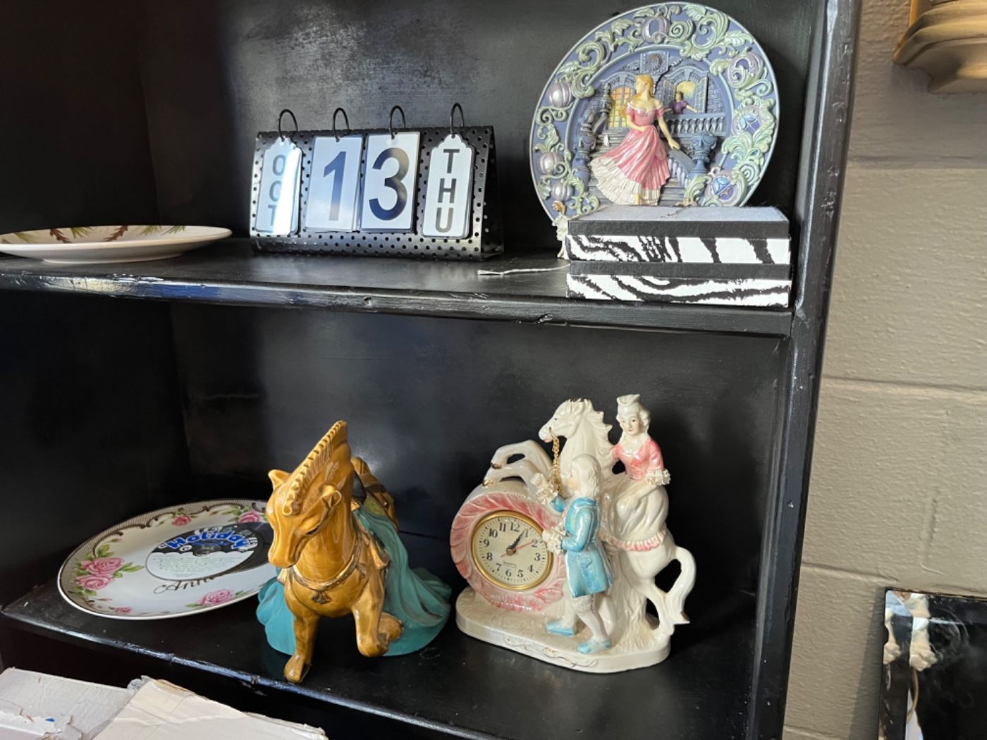 Store Closeout Sale! Everything Must Go! starts on 6/15/2023