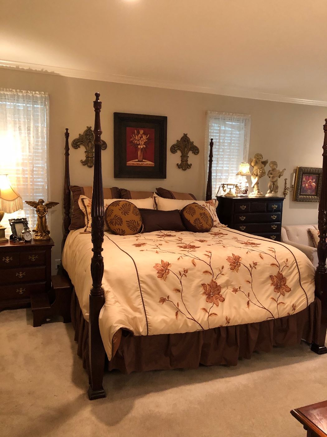 Windsor Estate Sale, Ashwood Drive in Tyler, TX starts on 6/21/2023
