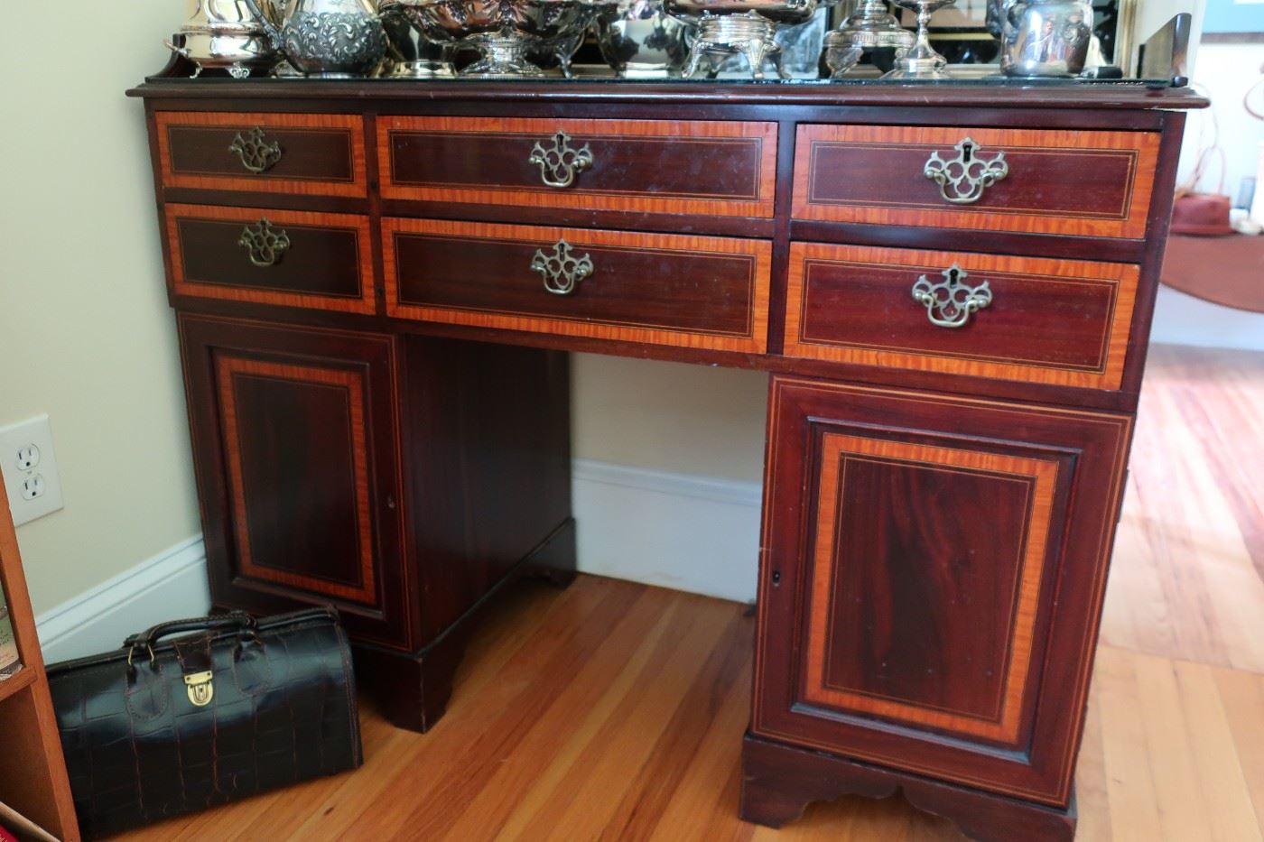 DIVINE FINDS ESTATE SALE ON THE HILL starts on 6/16/2023