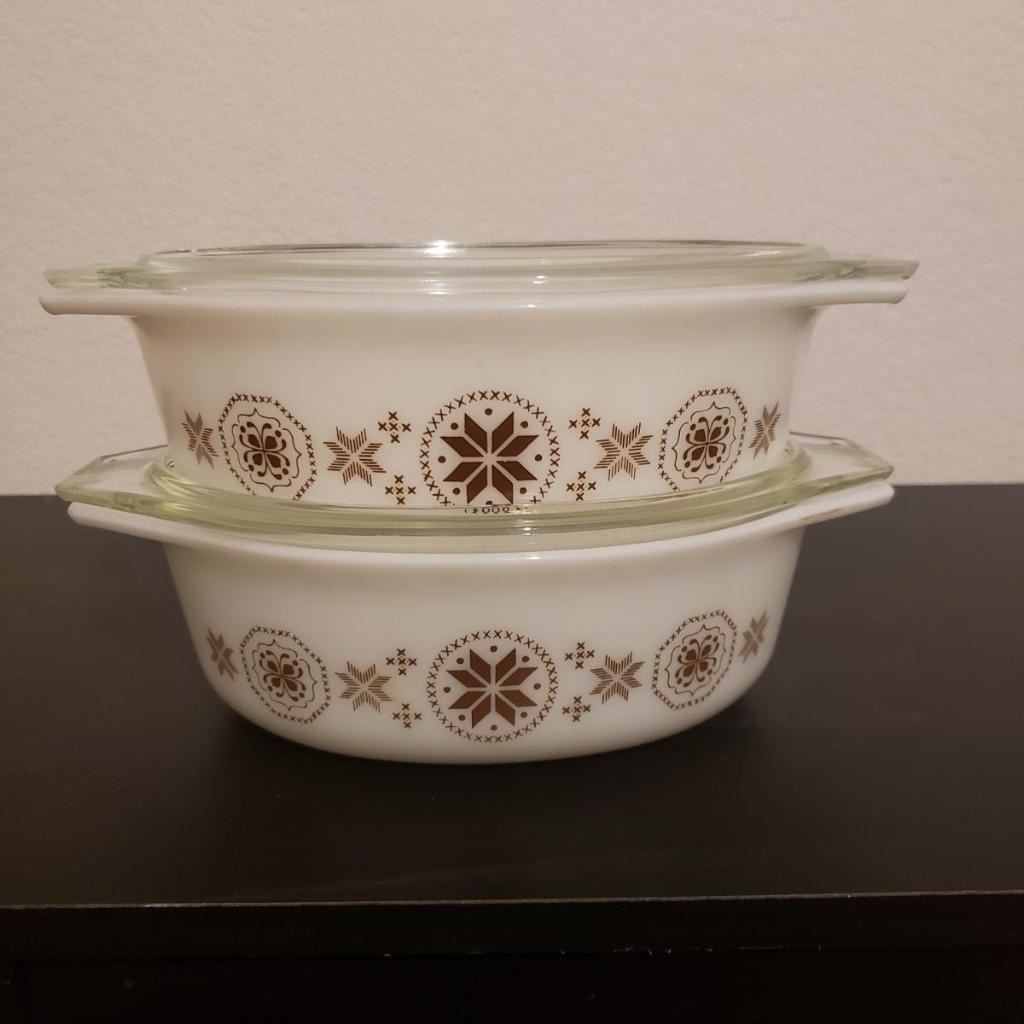 Pyrex, Pyrex, and more Pyrex and Antique... starts on 6/23/2023