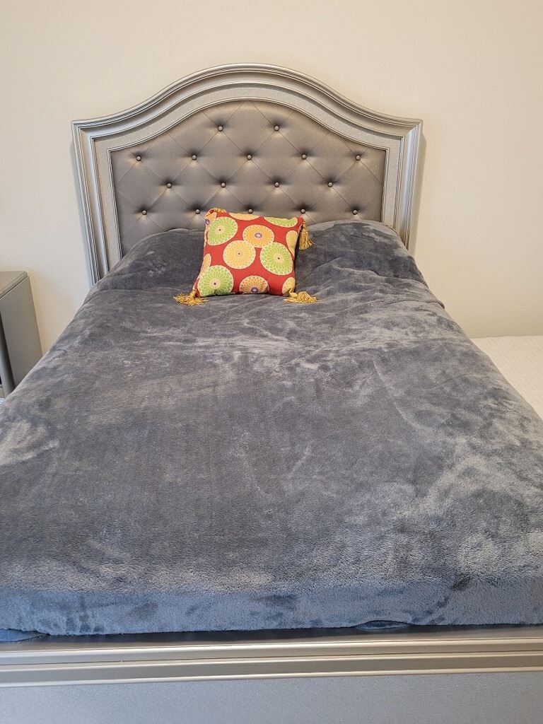 Blue Moon Estate Sales (Cerberus Dr) starts on 6/23/2023