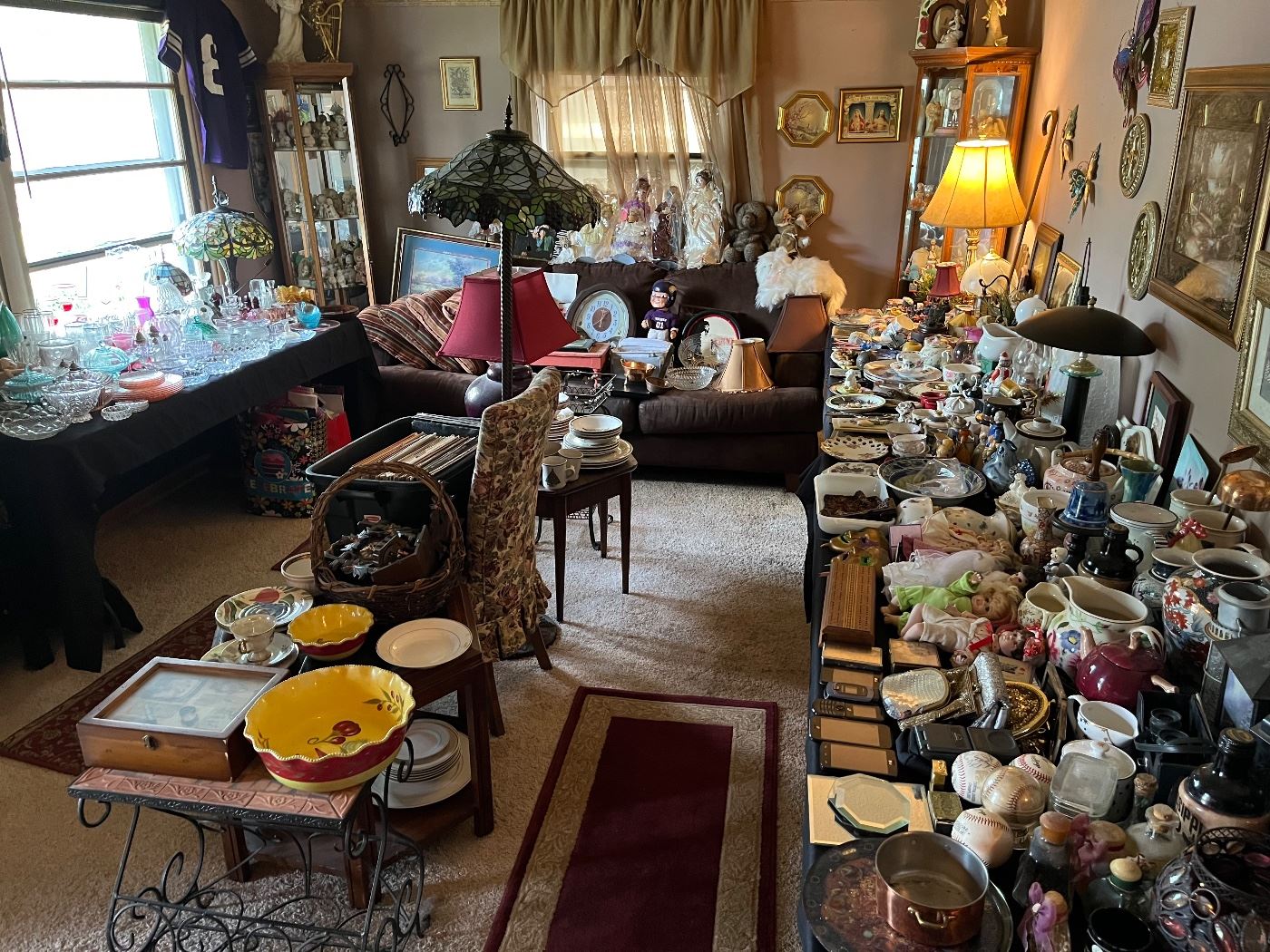 PACKED WEST ST. PAUL ESTATE SALE in West Saint Paul, MN starts on 7/8/2023