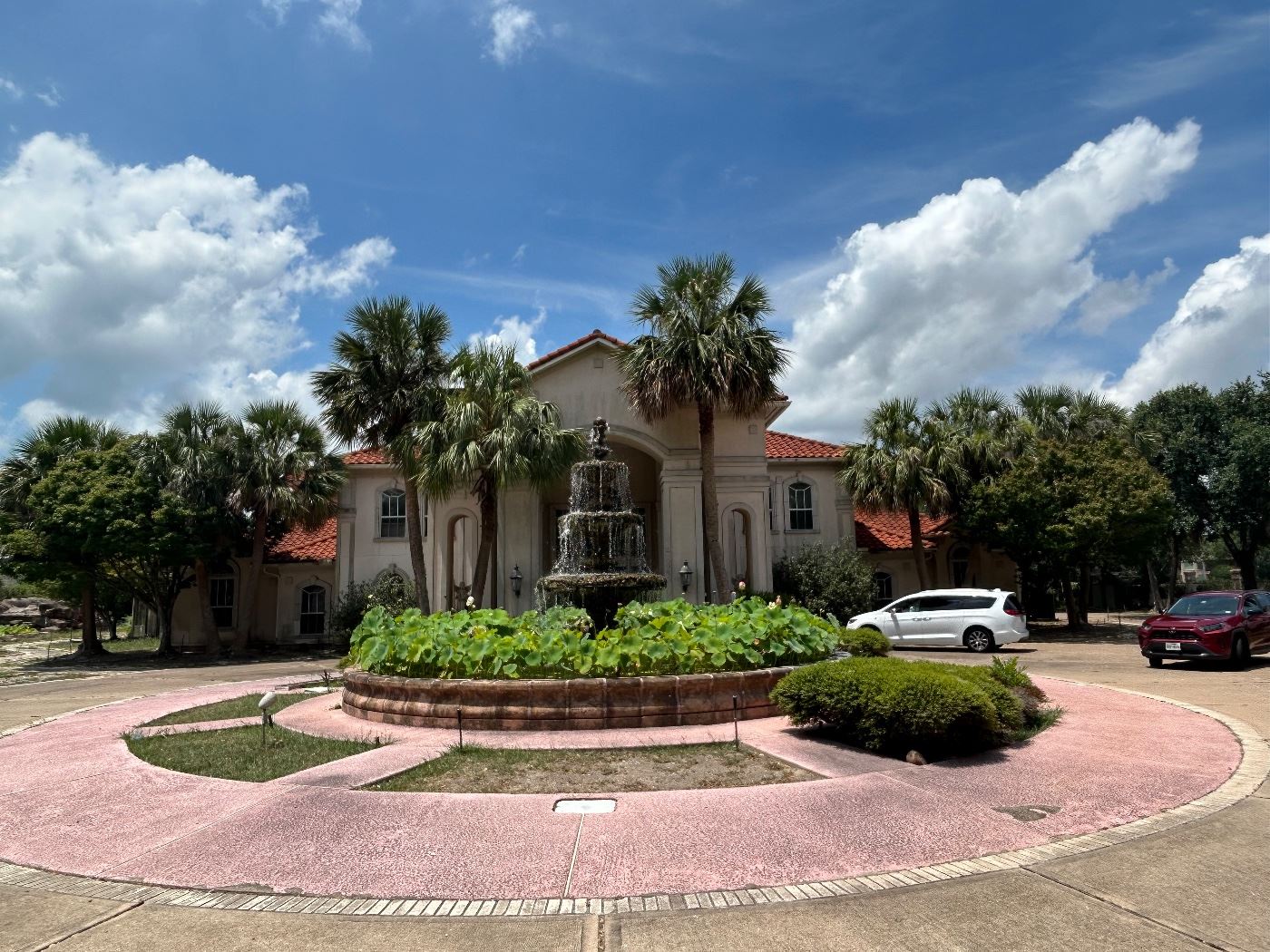 The Palm Royale Estate by Emily Styles starts on 7/27/2023